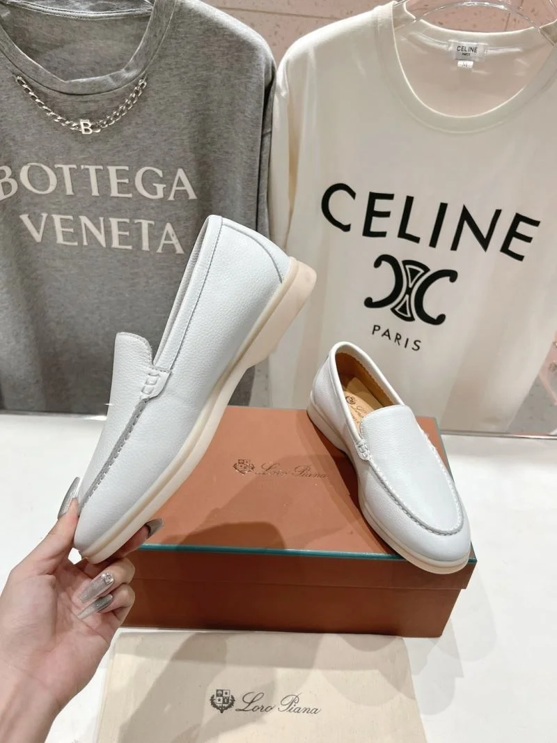 Low-cost Loro Piana Shoes