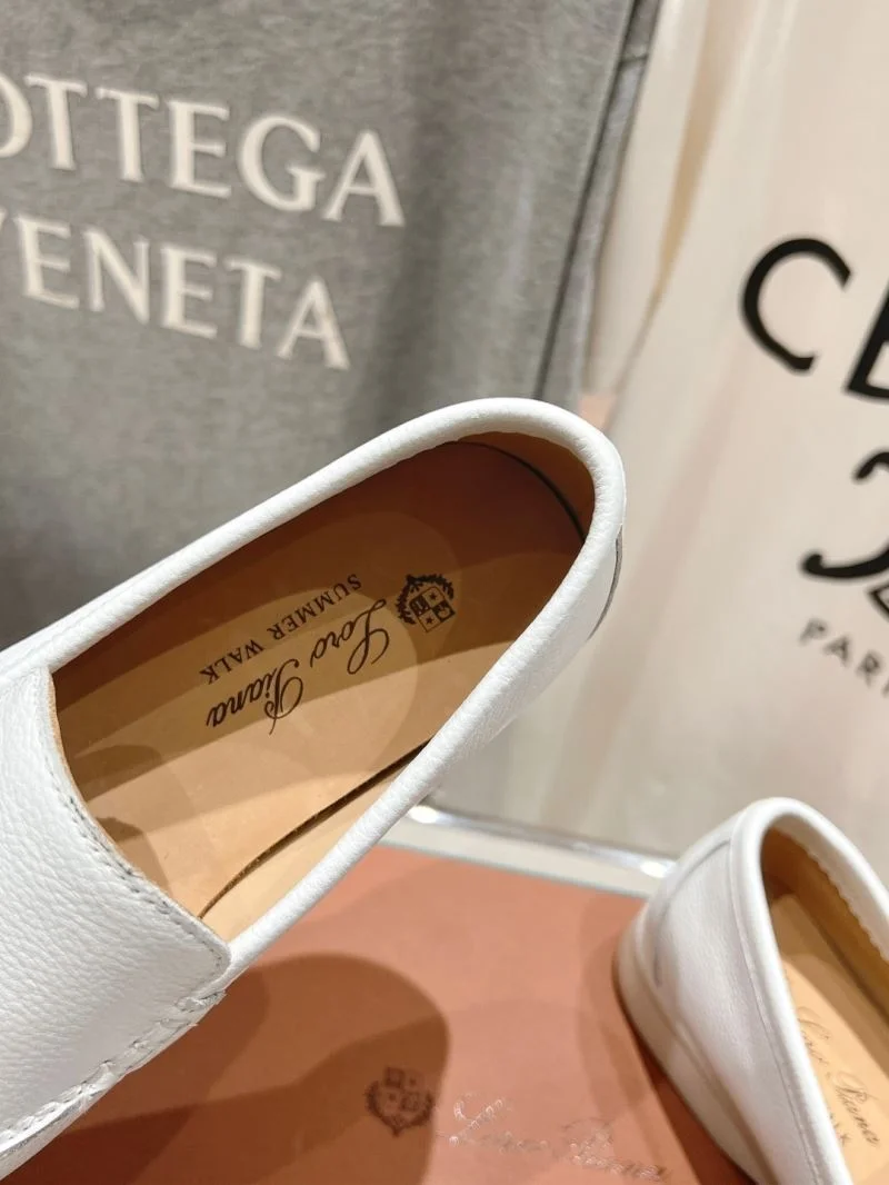 Low-cost Loro Piana Shoes