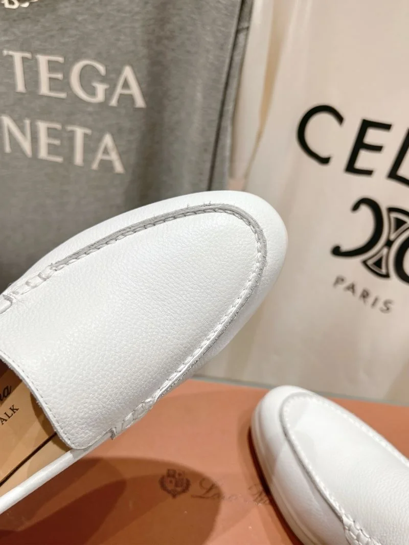 Low-cost Loro Piana Shoes