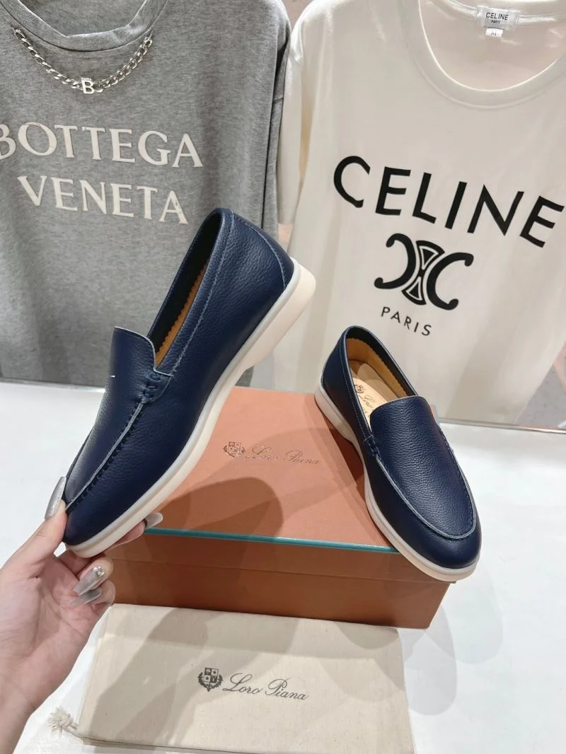 Top mirror Loro Piana Shoes
