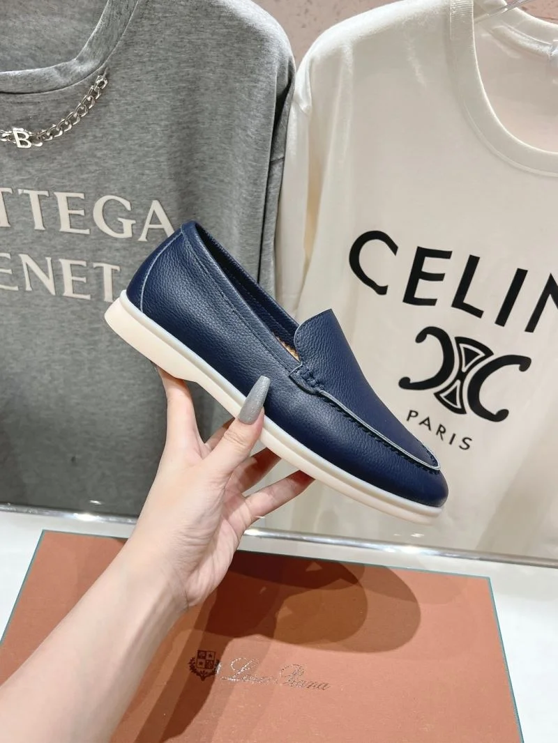 Top mirror Loro Piana Shoes