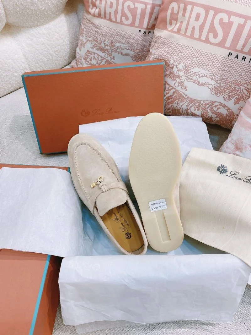 Low-cost Loro Piana Shoes