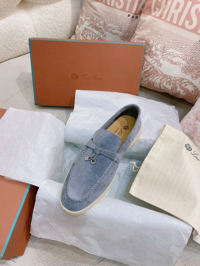 Top mirror Loro Piana Shoes