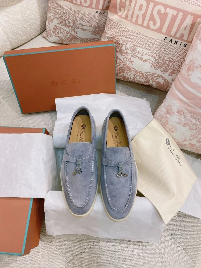 Top mirror Loro Piana Shoes