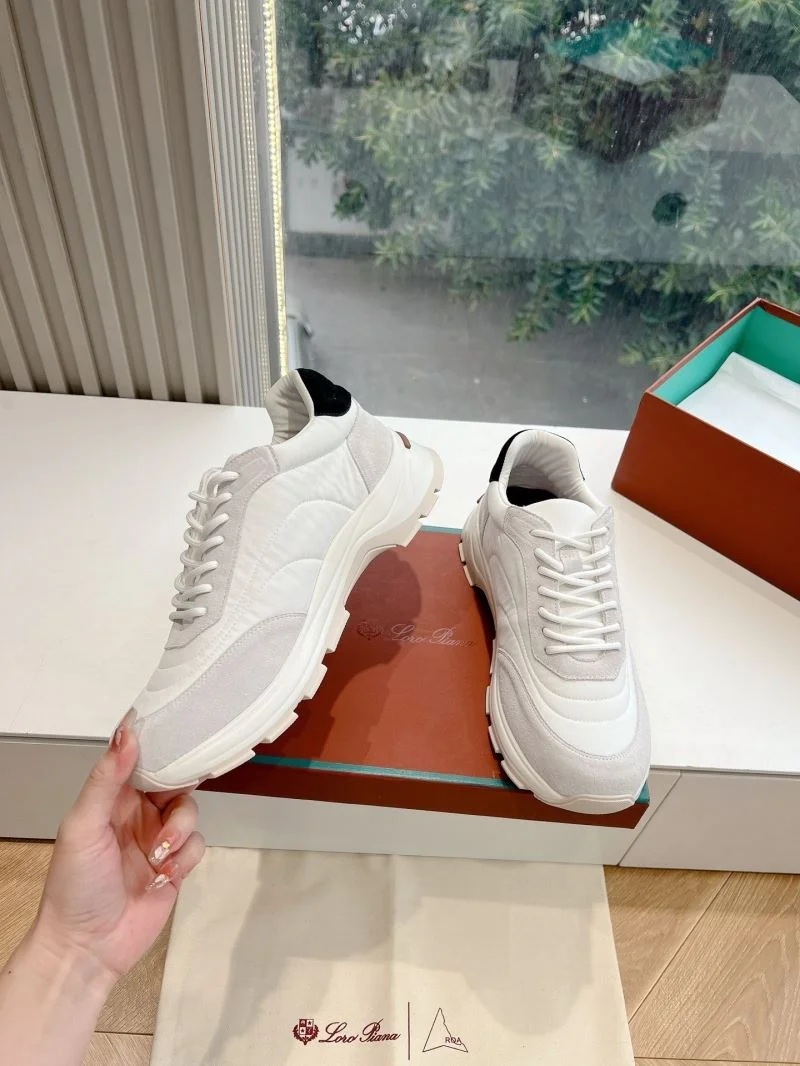 Low-cost Loro Piana Shoes