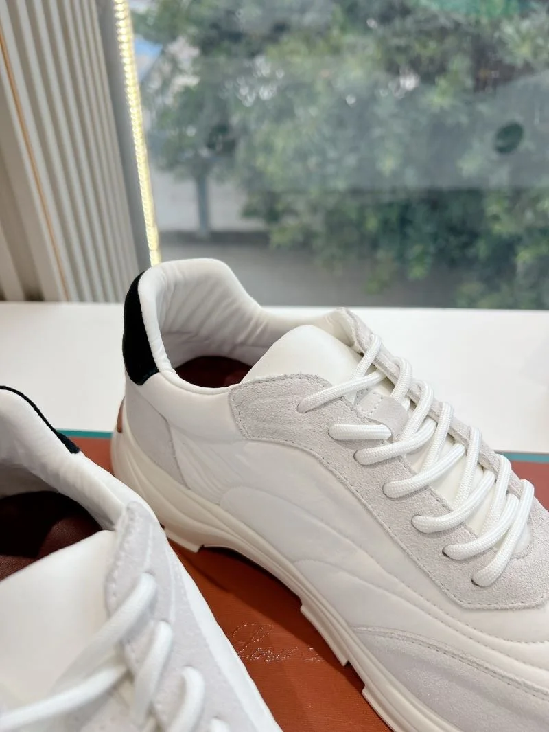 Low-cost Loro Piana Shoes