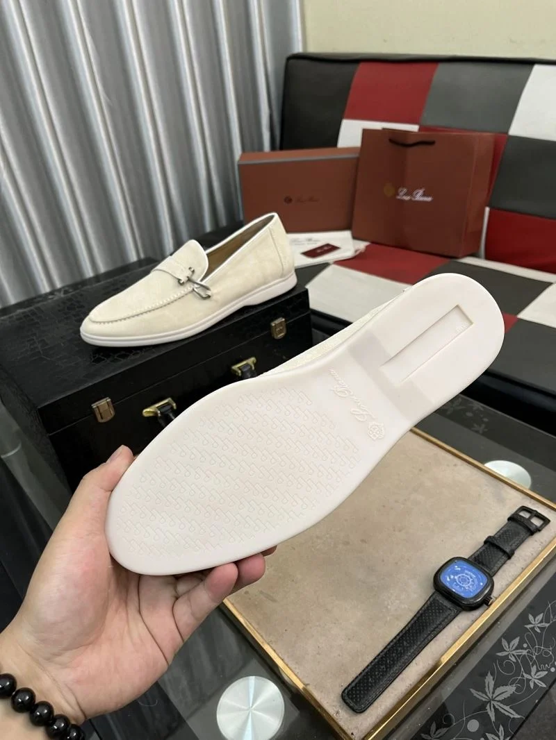 Low-cost Loro Piana Shoes
