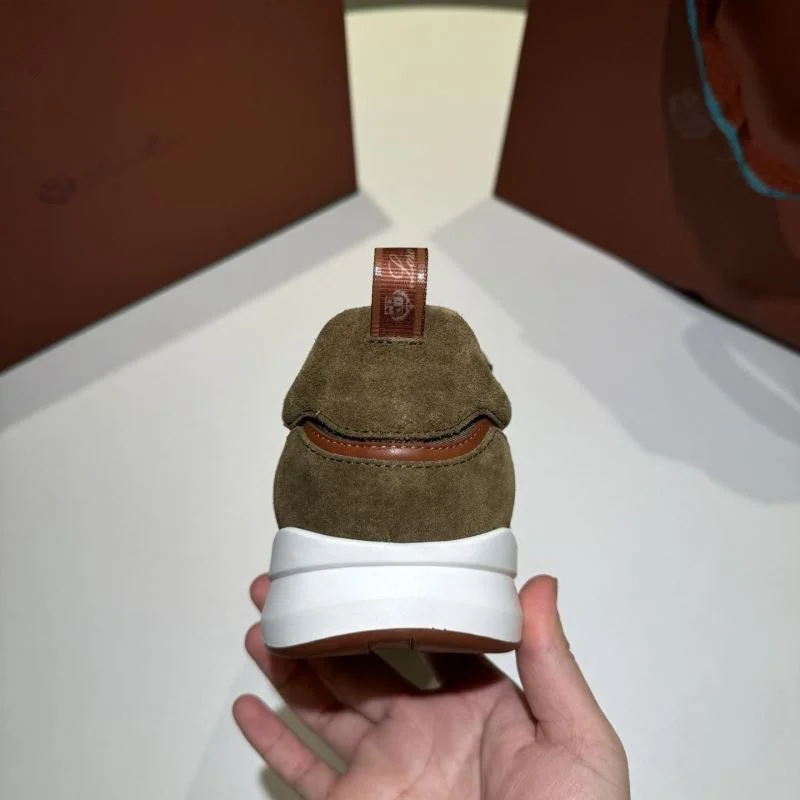 Low-cost Loro Piana Shoes