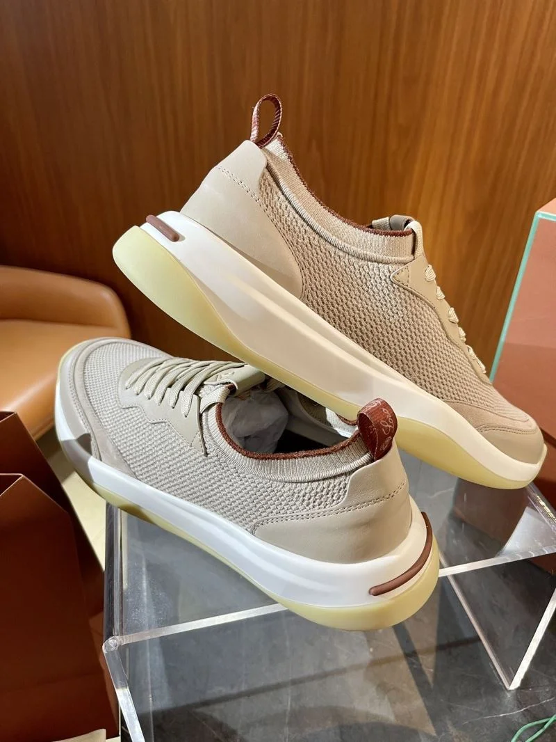 Top mirror Loro Piana Shoes