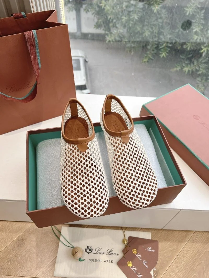 Low-cost Loro Piana Shoes