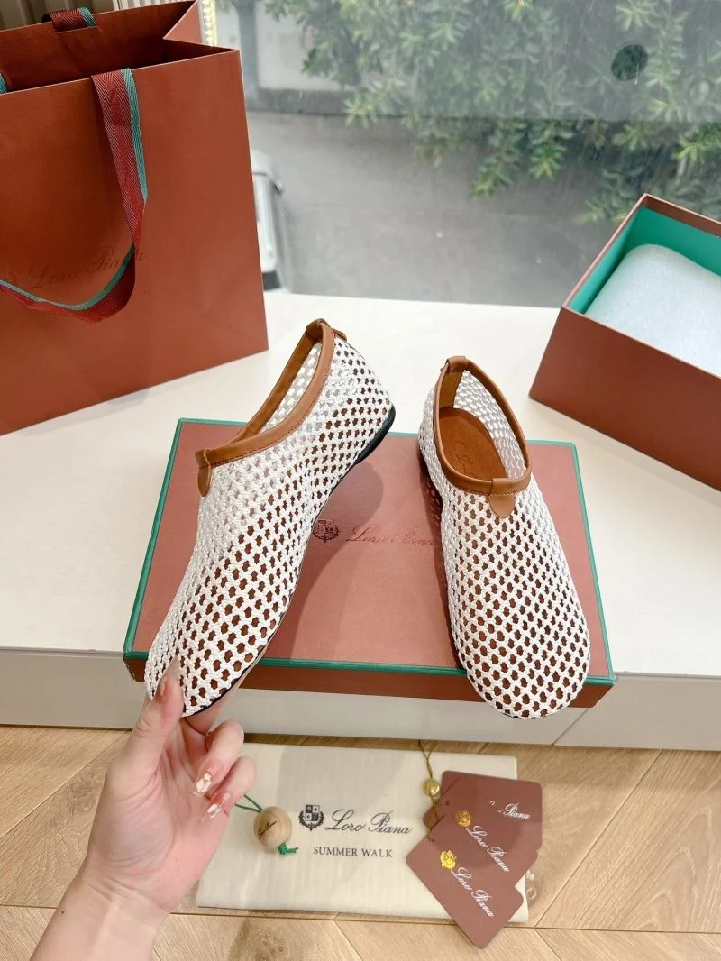 Low-cost Loro Piana Shoes