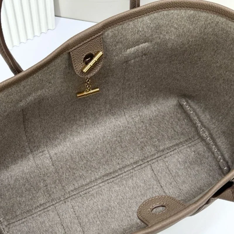 Reasonably priced Loro Piana Shopping Bags