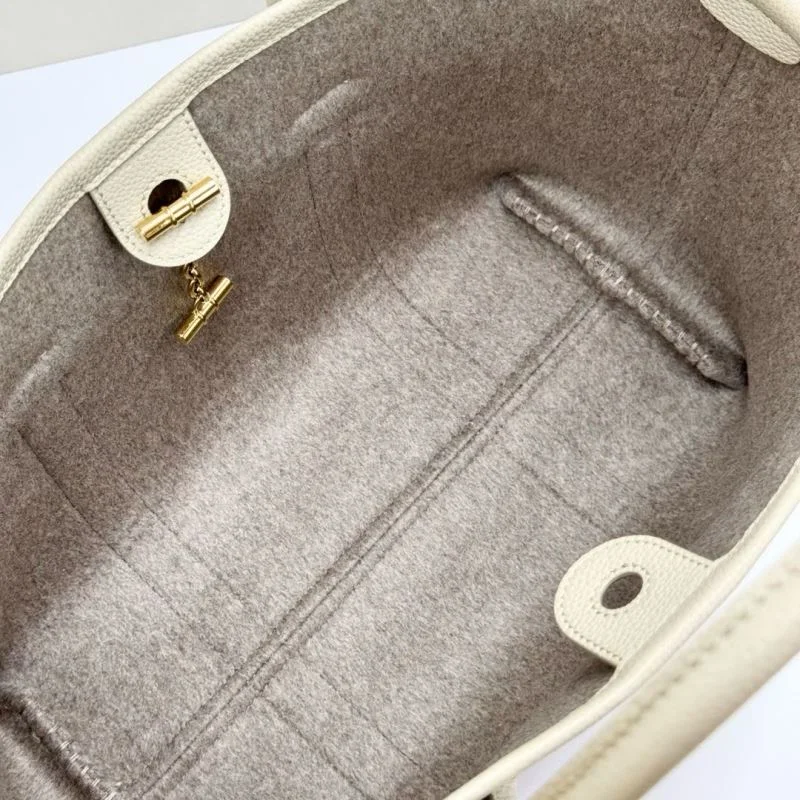 Reasonably priced Loro Piana Shopping Bags