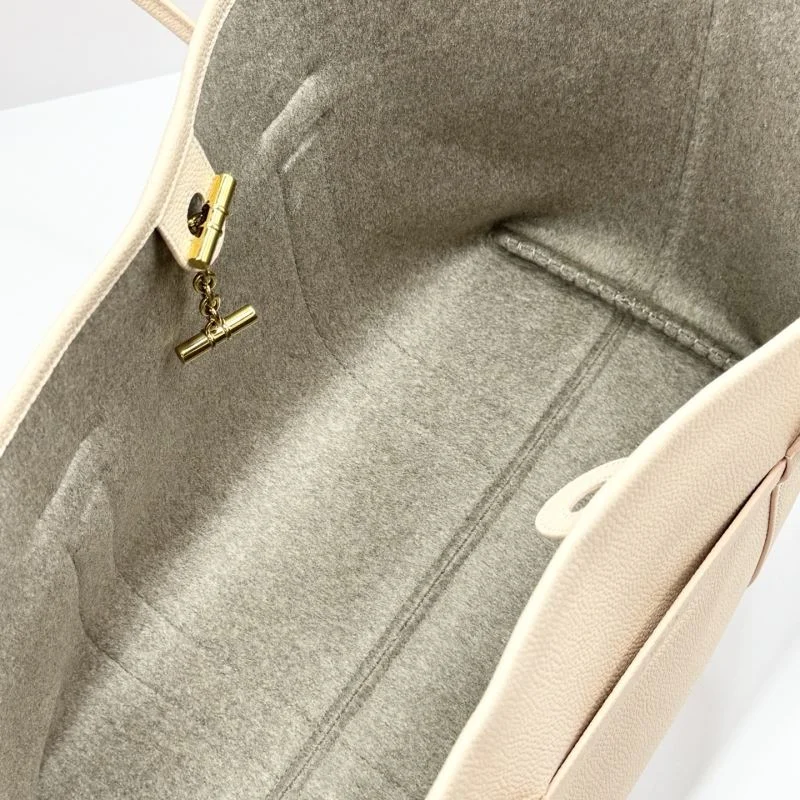 Accurate model Loro Piana Shopping Bags