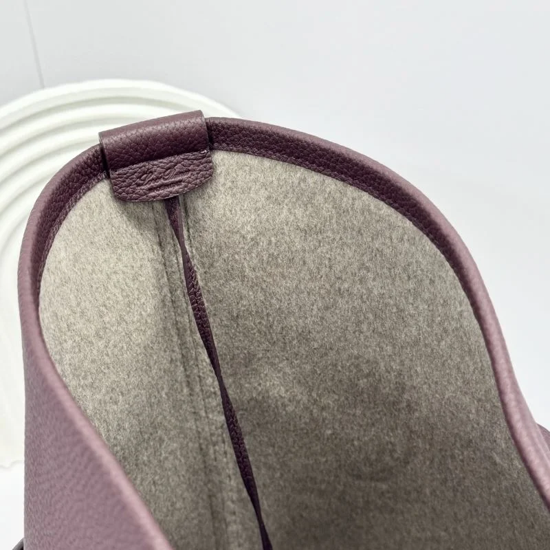 Top match Loro Piana Shopping Bags
