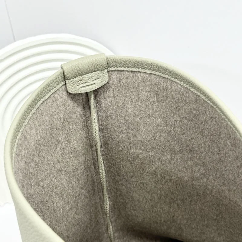 Reasonably priced Loro Piana Shopping Bags
