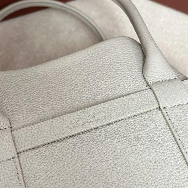 Inexpensive Loro Piana Shopping Bags