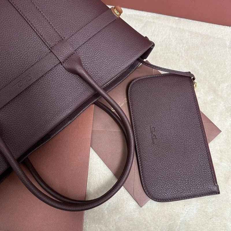 Low-cost Loro Piana Shopping Bags