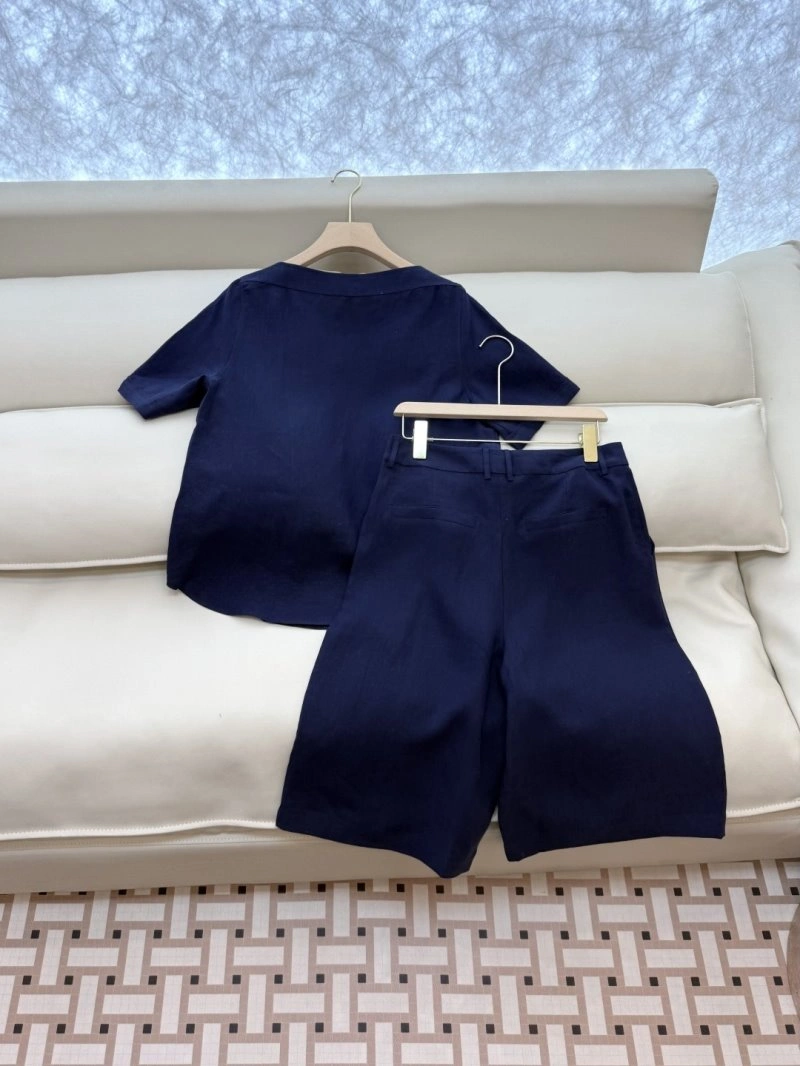Budget-friendly Loro Piana Short Suits