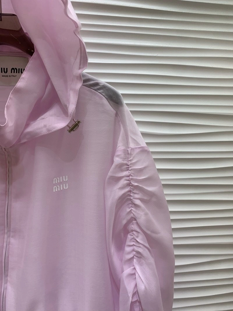 Exact replica Loro Piana Sunscreen Jacket