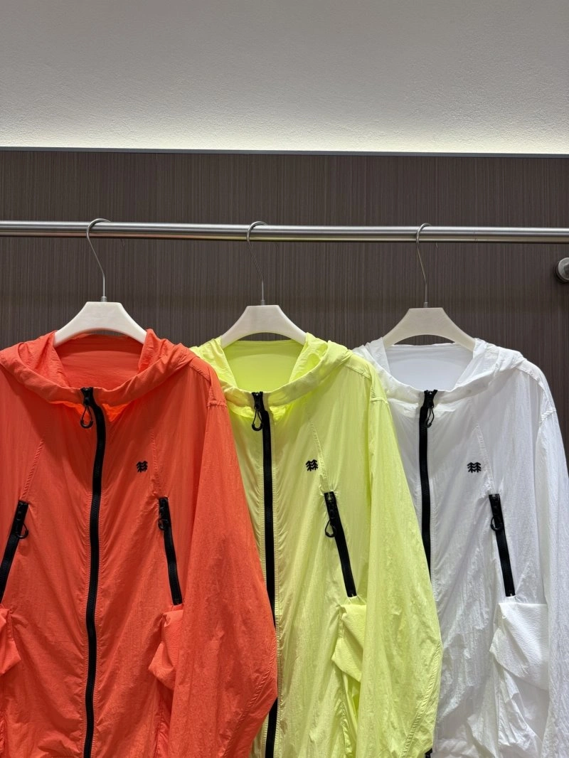 Cut-rate Loro Piana Sunscreen Jacket