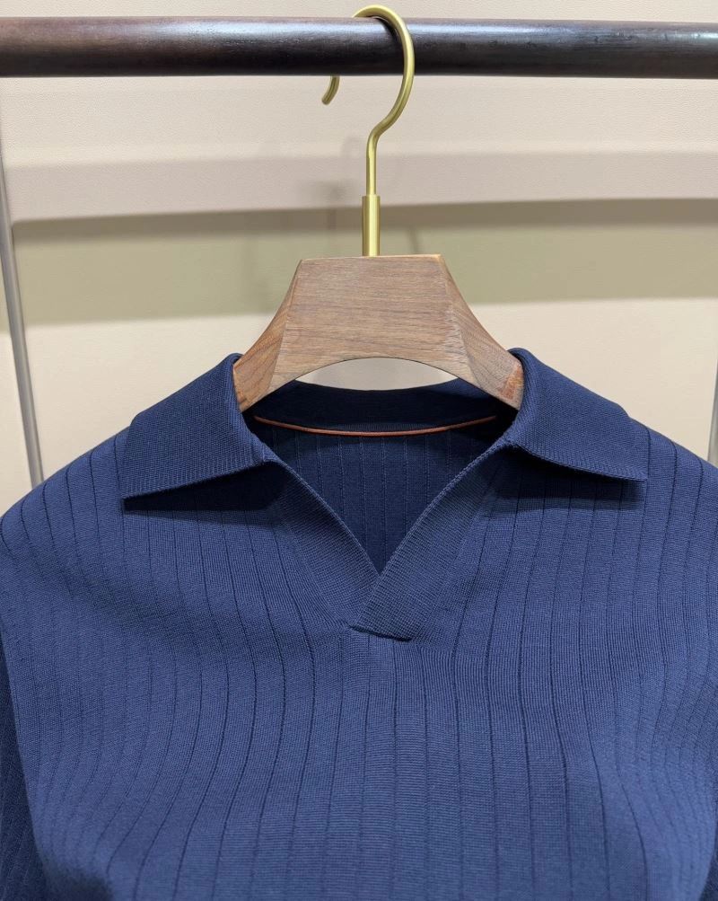 Bargain Loro Piana T-Shirts