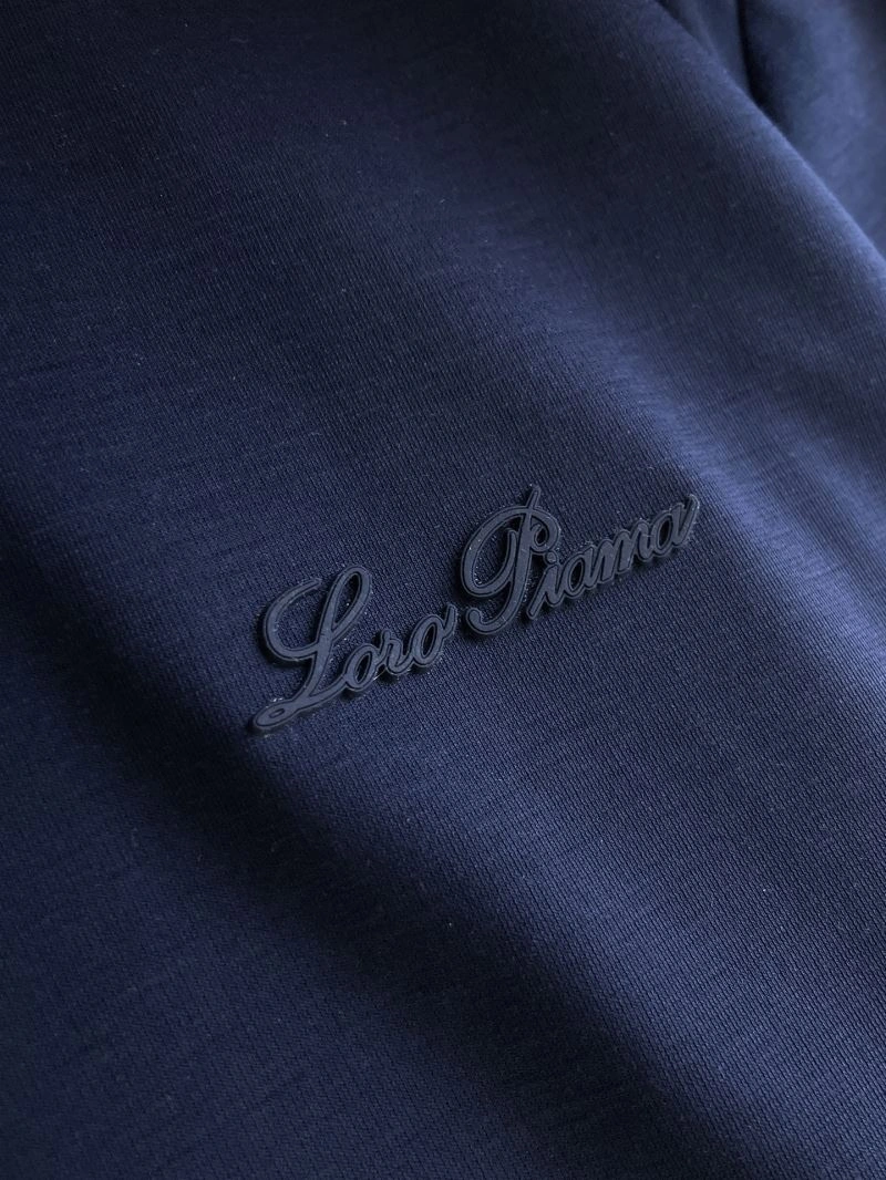 Accurate model Loro Piana T-Shirts