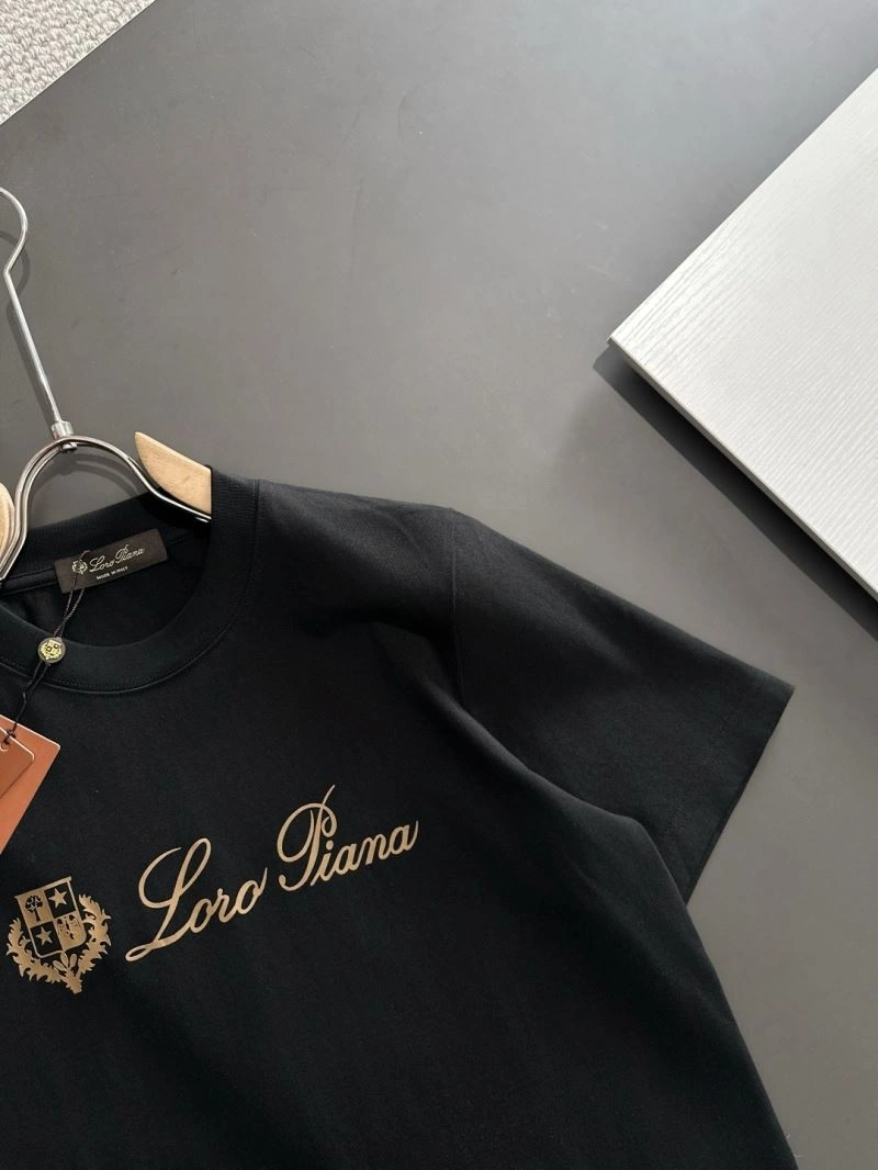 Bargain Loro Piana T-Shirts