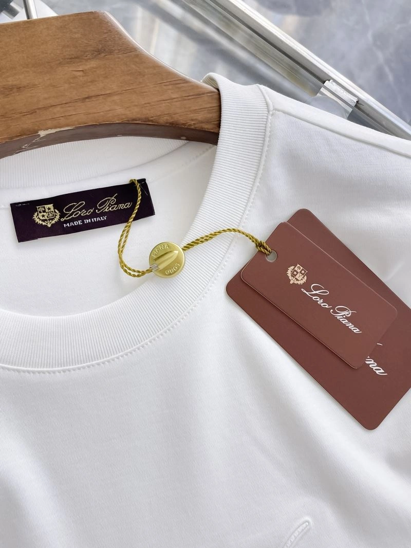 Bargain Loro Piana T-Shirts