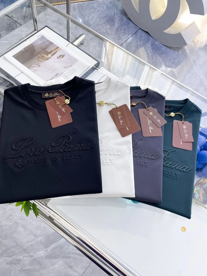 Bargain Loro Piana T-Shirts