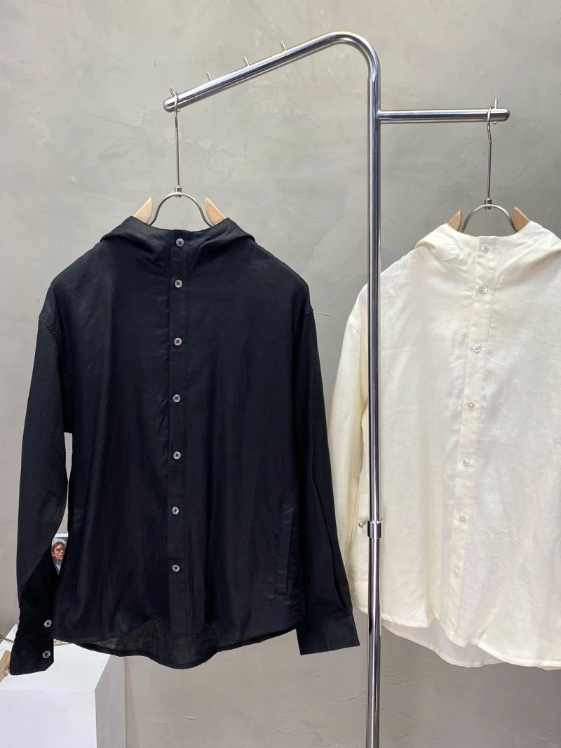 Accurate model Loro Piana T-Shirts