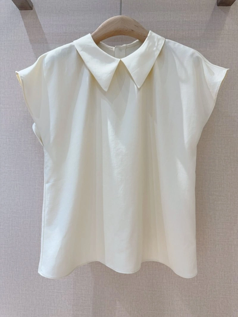 Accurate model Loro Piana T-Shirts