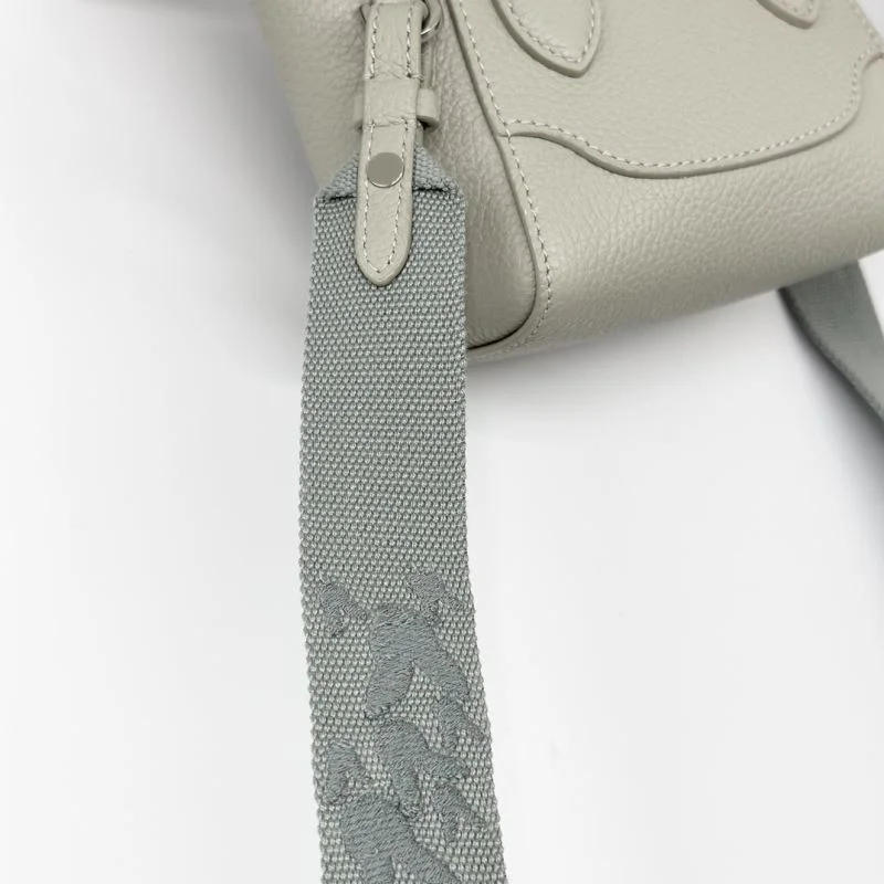 Accurate model Loro Piana Top Handle Bags