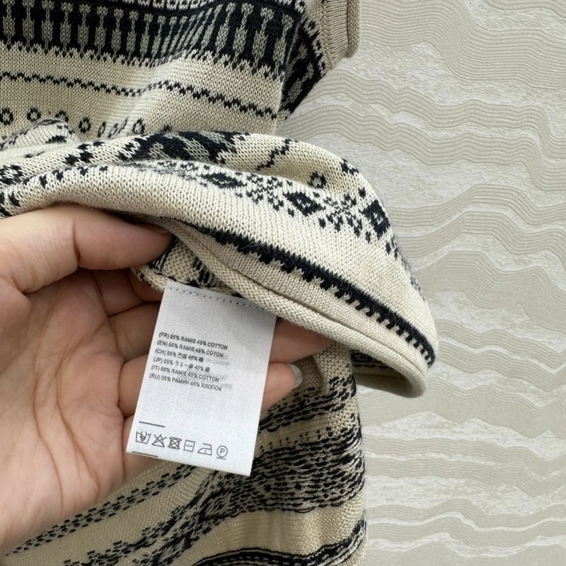 Budget-friendly Loro Piana Vest