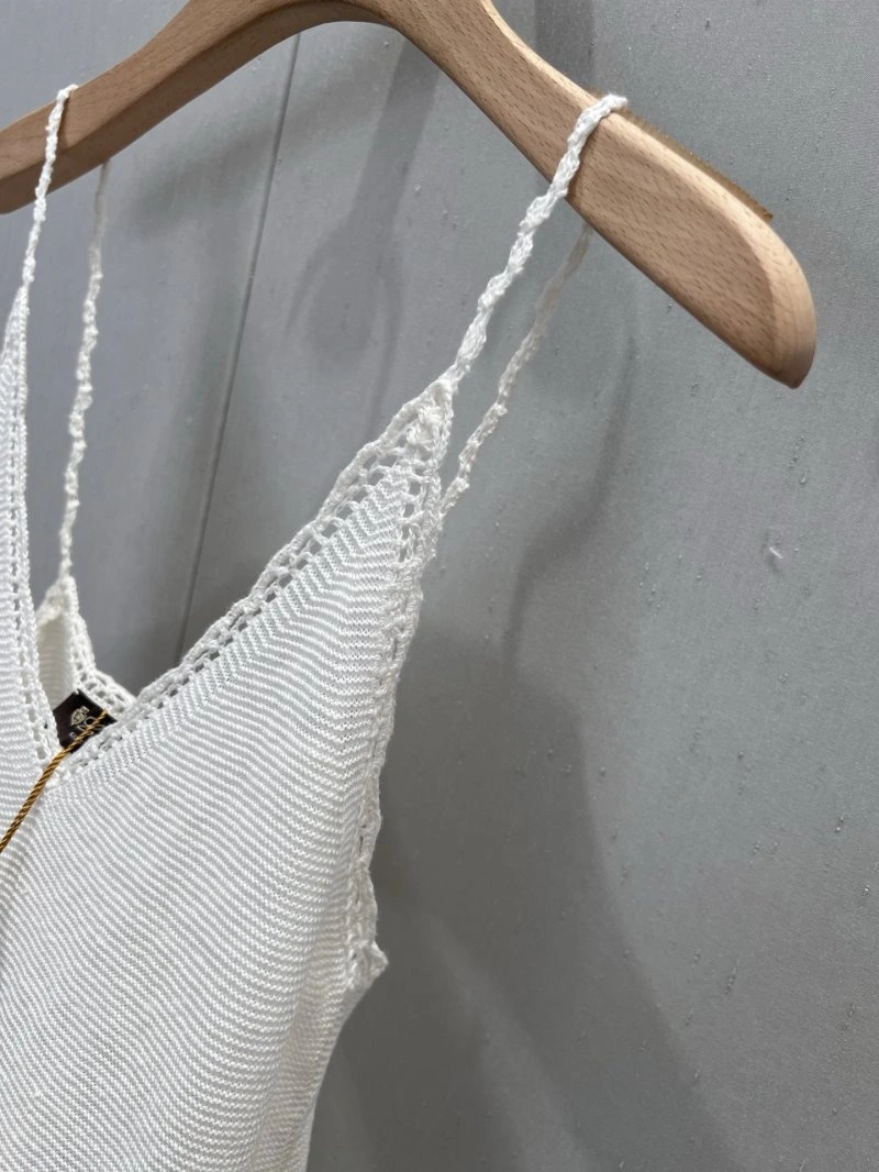 Low-cost Loro Piana Vest