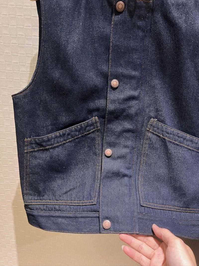 High accuracy Loro Piana Vest
