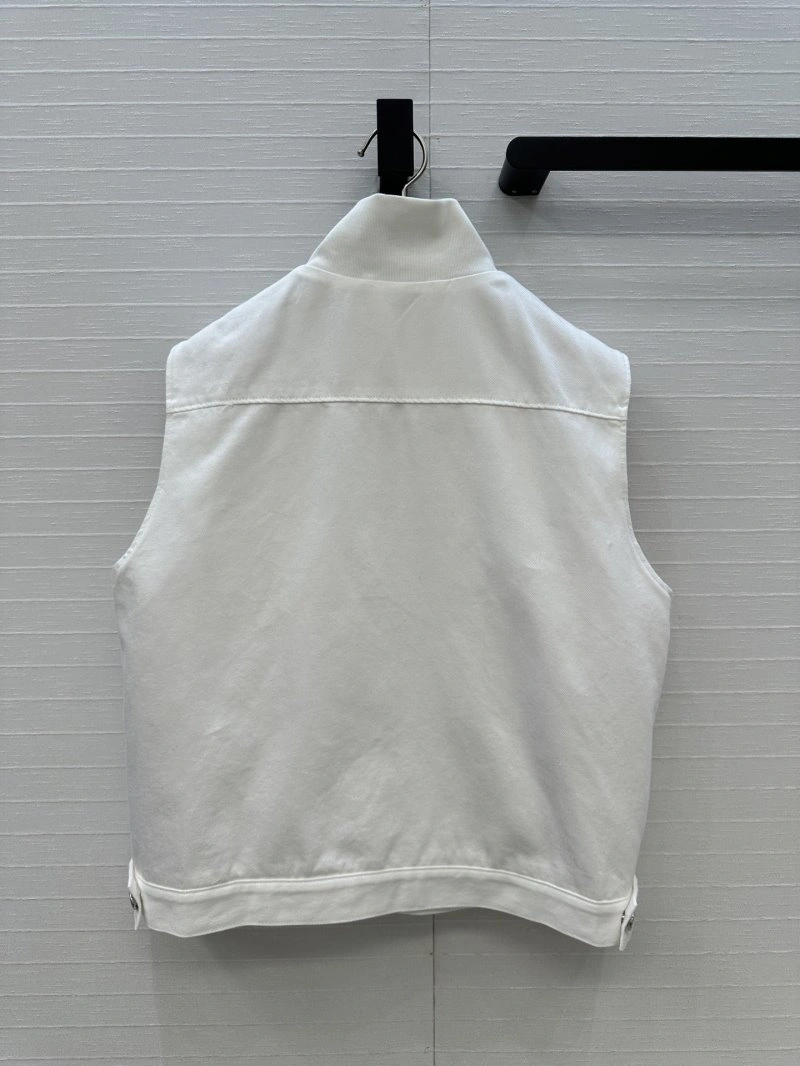 Indistinguishable Loro Piana Vest