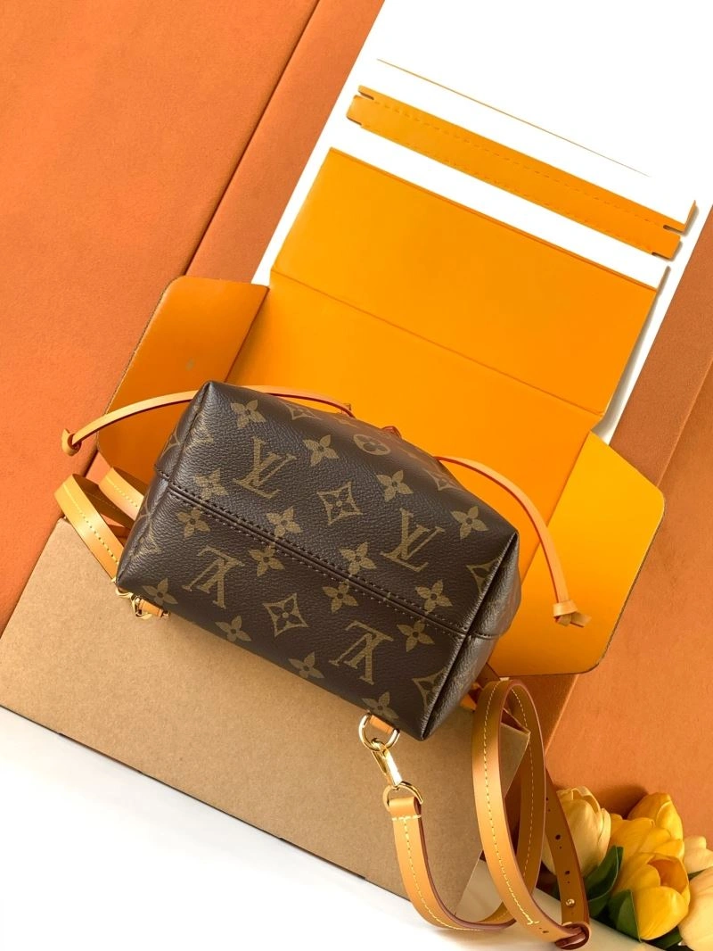 Accurate model Louis Vuitton Backpacks