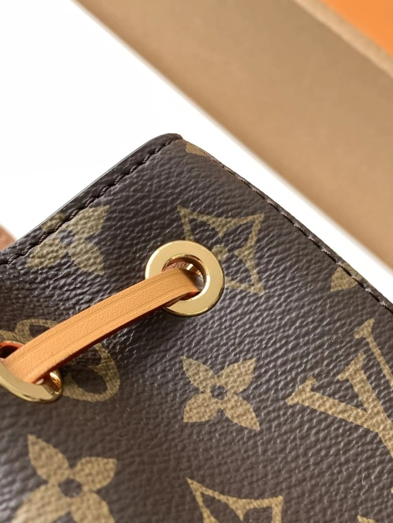 Accurate model Louis Vuitton Backpacks