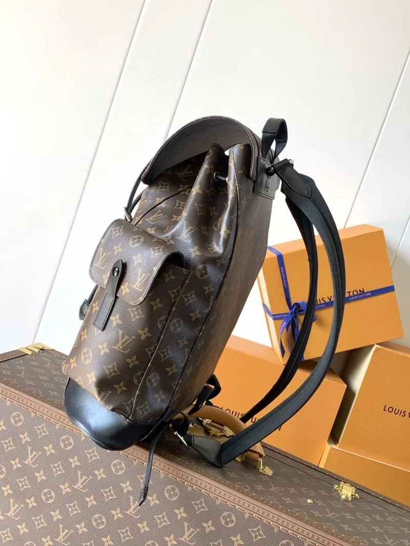 Accurate model Louis Vuitton Backpacks