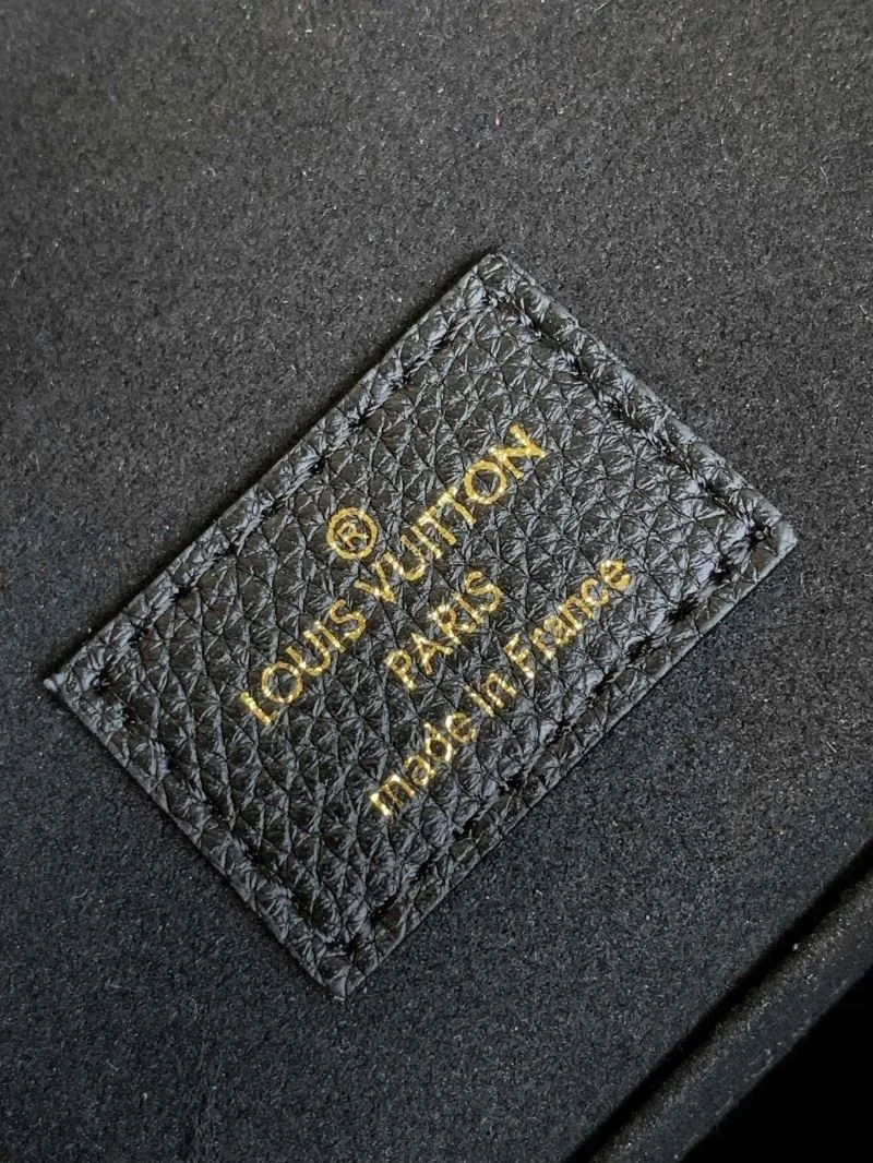 Mirror quality Louis Vuitton Backpacks