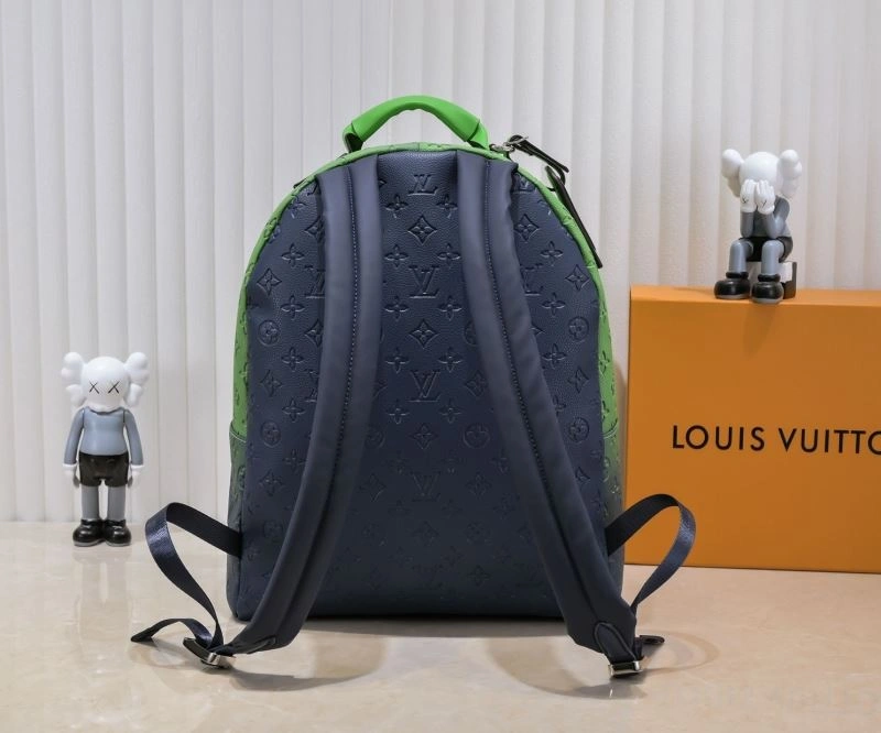 Accurate model Louis Vuitton Backpacks