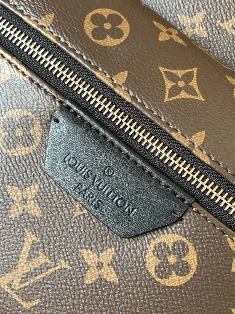 Top mirror Louis Vuitton Backpacks