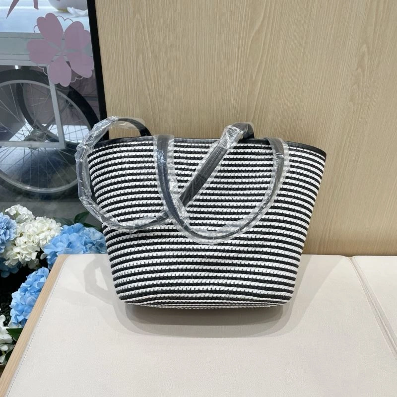Exact replica Louis Vuitton Bags
