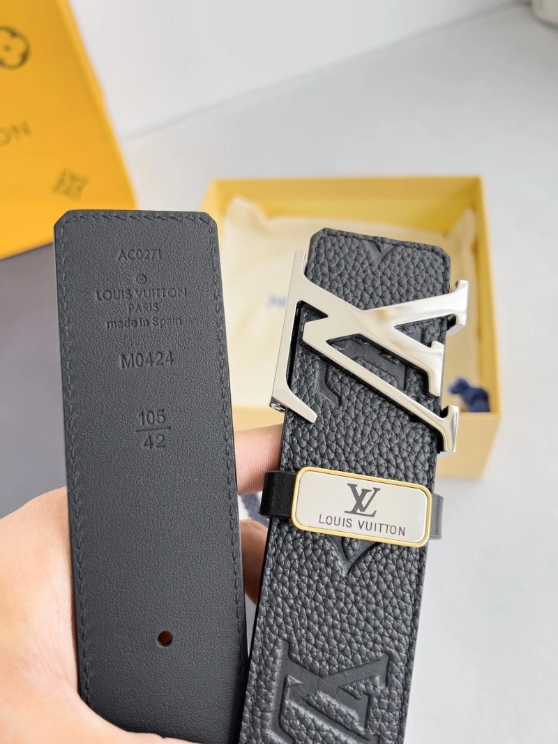 Low-cost Louis Vuitton Belts