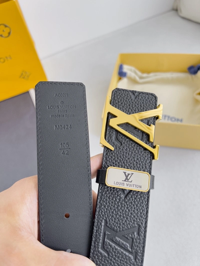 Low-cost Louis Vuitton Belts