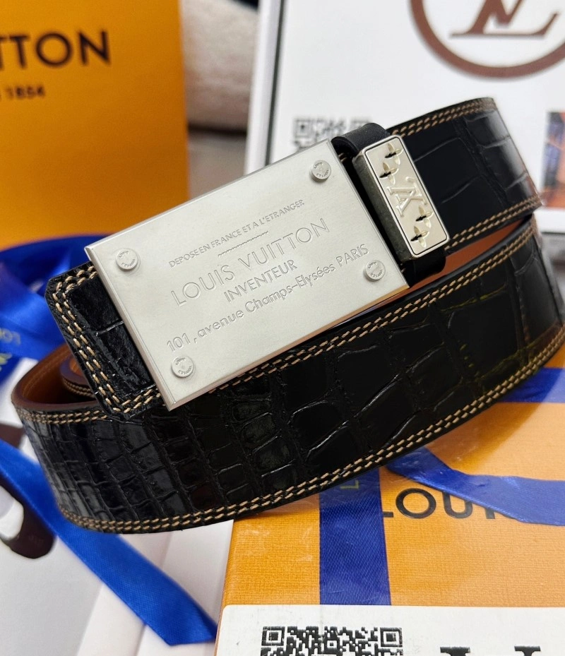 Top mirror Louis Vuitton Belts