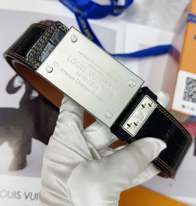 Top mirror Louis Vuitton Belts