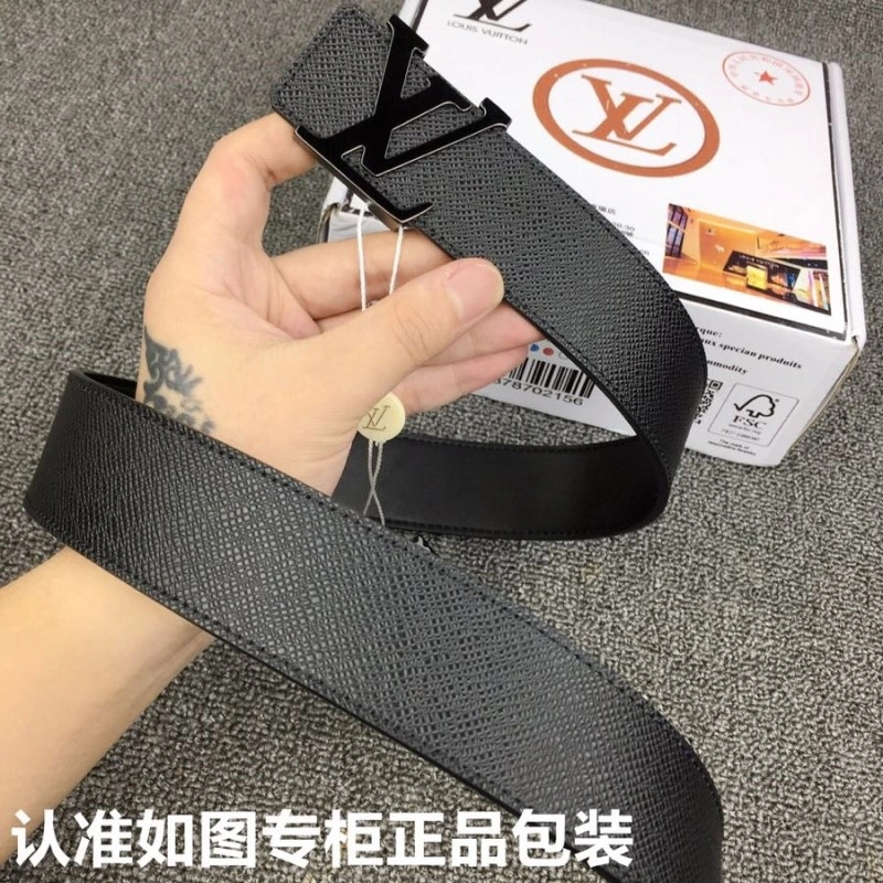 Top mirror Louis Vuitton Belts