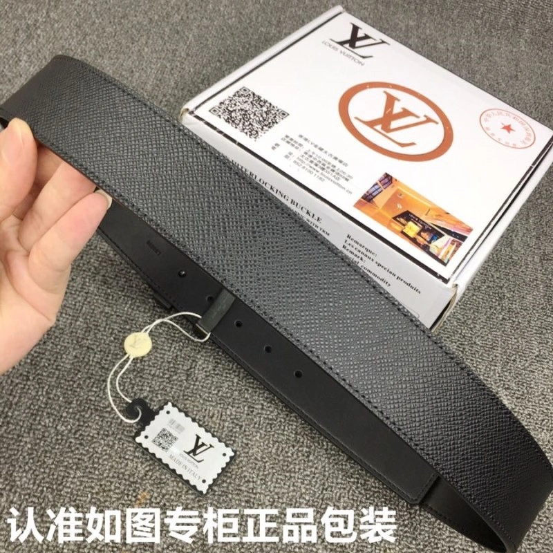 Top mirror Louis Vuitton Belts